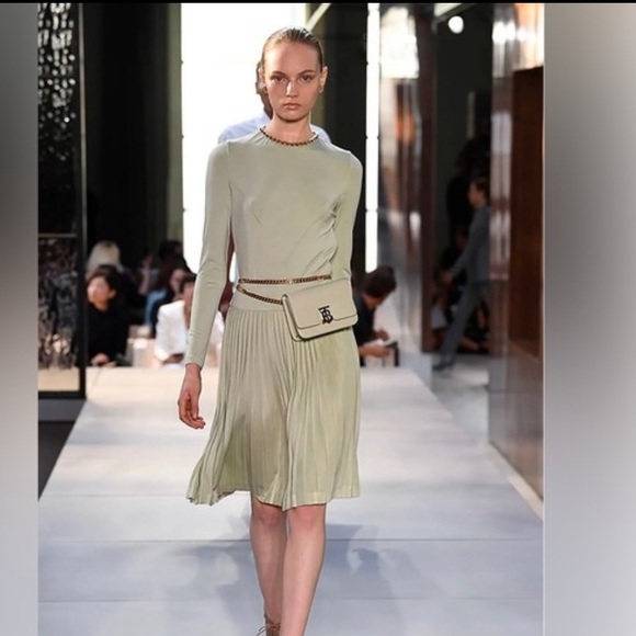 Burberry | Dresses | Nwt 35 Burberry Kingdom Open Back Bike Chain Silk Crepe Pleated Dress ...